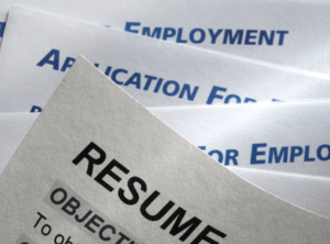 How to Write a Standout Resume – DAVRON